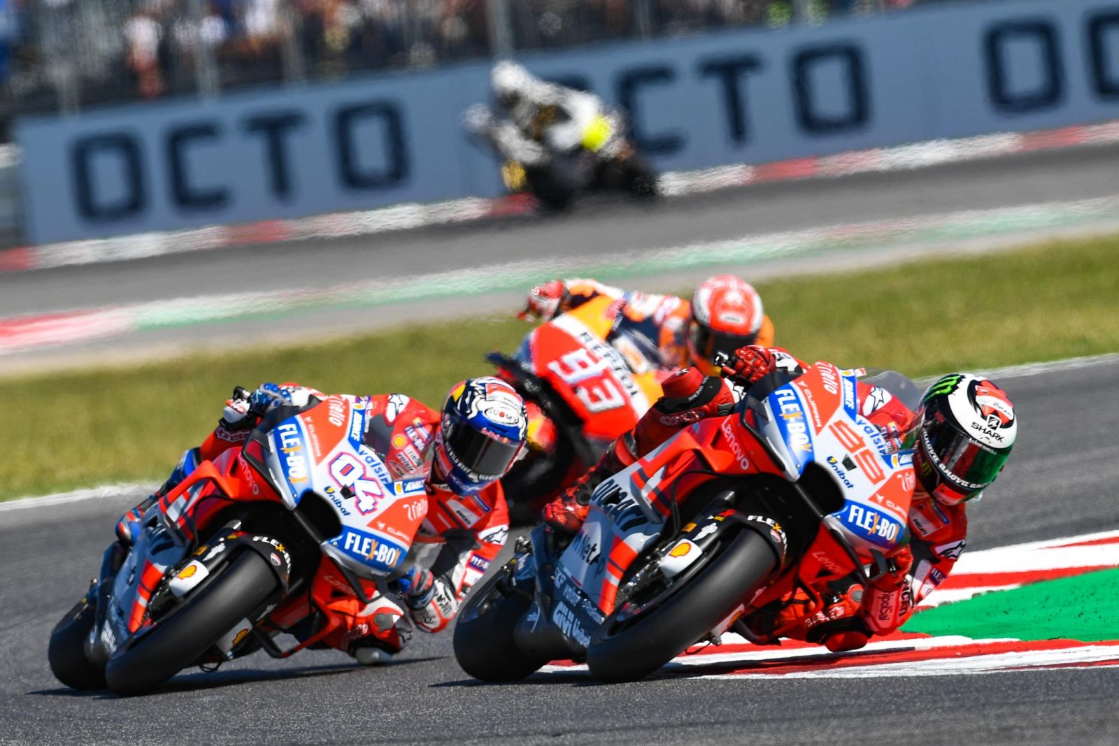 Andrea Dovizioso หวดขึ้นนำแล้วซัดยาวคว้าชัยที่ San Marino คะแนนรวมขึ้นที่ 2 การแข่งขัน MotoGP ...